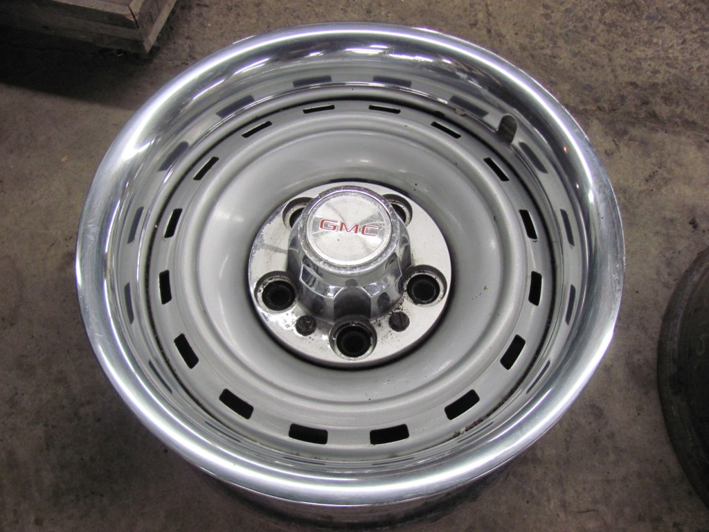 Set of 4 15X7 Steel Rally Wheels + Trim GMC Sierra Van 2WD Ralley Rims ...